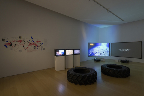 KARRABING FILM COLLECTIVE - Madre Napoli